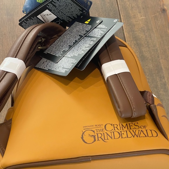 Loungefly | Bags | Nwt Loungefly The Crimes Of Grindelwald Limited ...